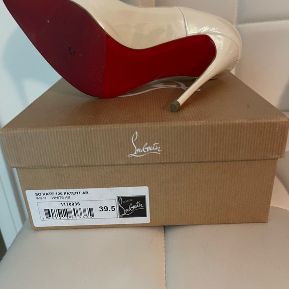 Christian Louboutin | Shoes | White Christian Louboutin So Kate 2 ...